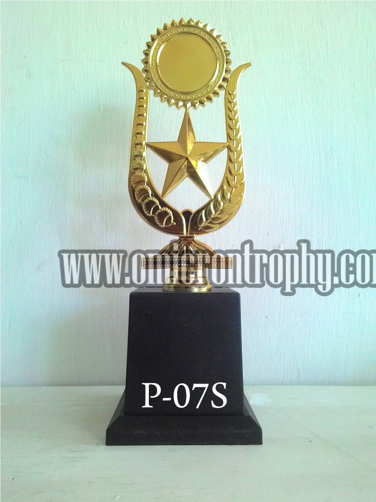 Jual Piala Kecil Satuan Harga Murah - Omicron Trophy