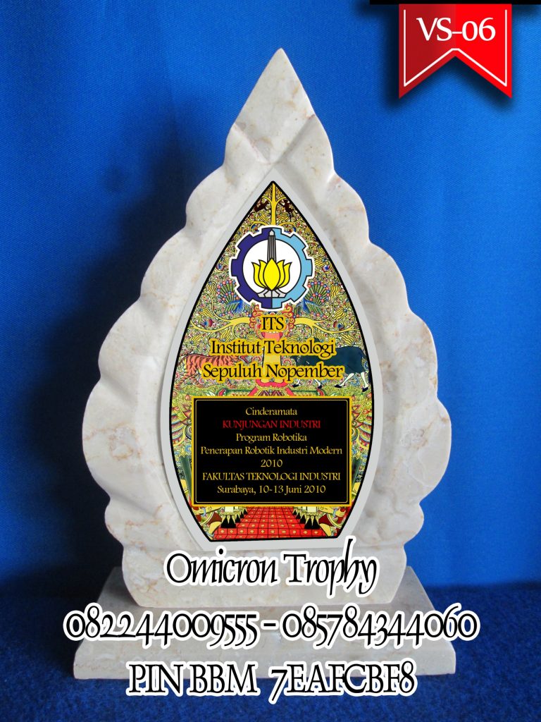 Plakat Wisuda, Bahan Plakat, Bikin Plakat, Contoh Desain Plakat ...